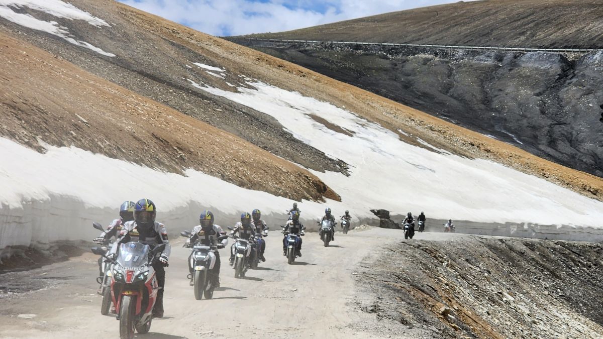 INDIAN NAVY OUTREACH TO LADAKH ‘JULLEY LADAKH’