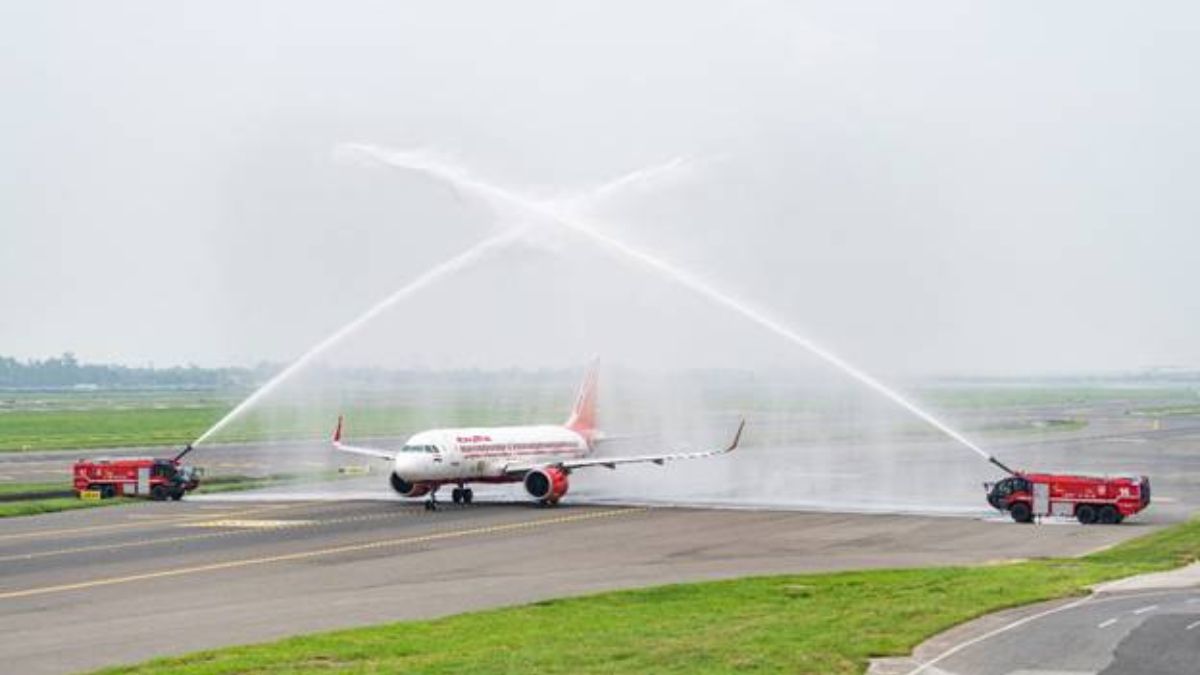 Shri Jyotiraditya M. Scindia inaugurates 4th Runway and elevated ...
