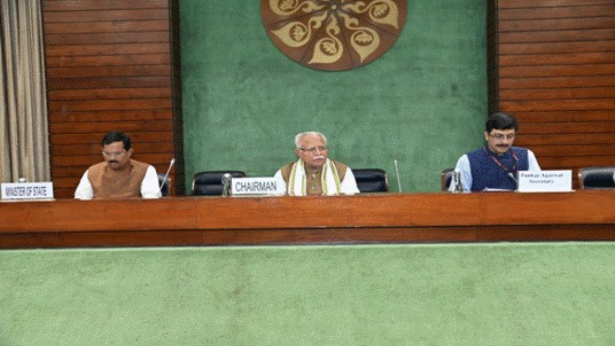 Shri Manohar Lal Chairs the Meeting of the Consultative Committee of ...